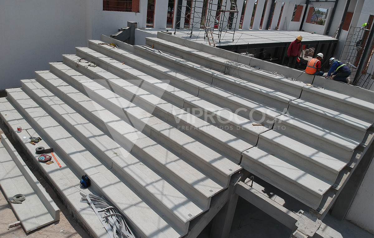 Sistema de Gradas para Nuevo Edificio de Centro de Deportes y Salud ...