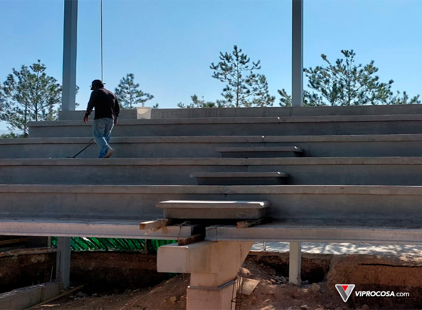 Sistema de gradas prefabricadas para institución educativa. - Viprocosa