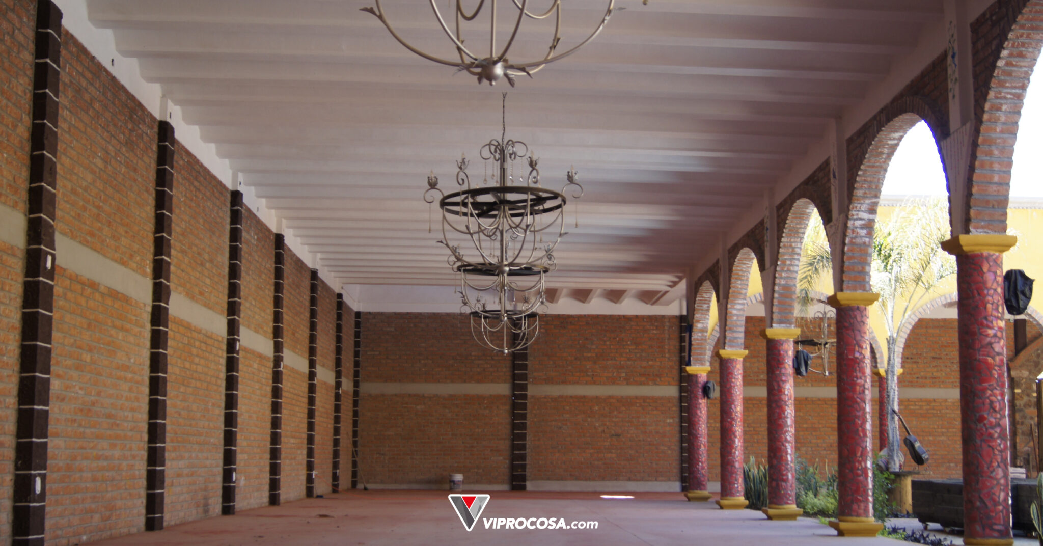 Losa de vigueta, bovedilla y dovela para uso comercial. - Viprocosa